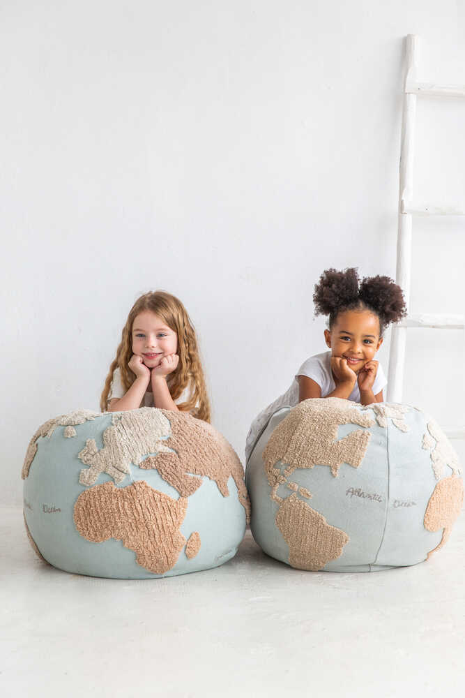 Pouf World Map | Lorena Canals