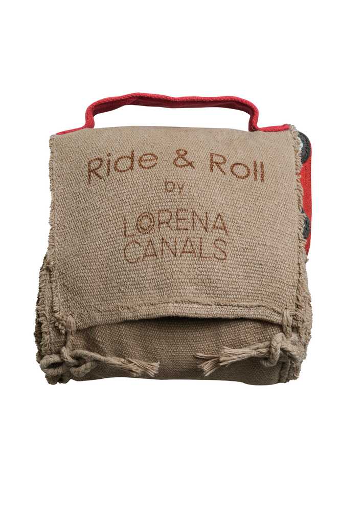 Ride & Roll Train | Lorena Canals