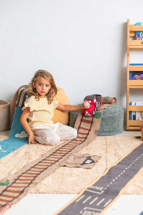 Ride & Roll Tren | Lorena Canals