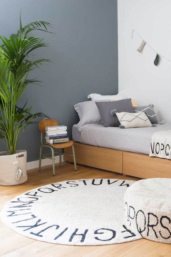 Waschbarer Teppich ABC Natural - Schwarz von Lorena Canals